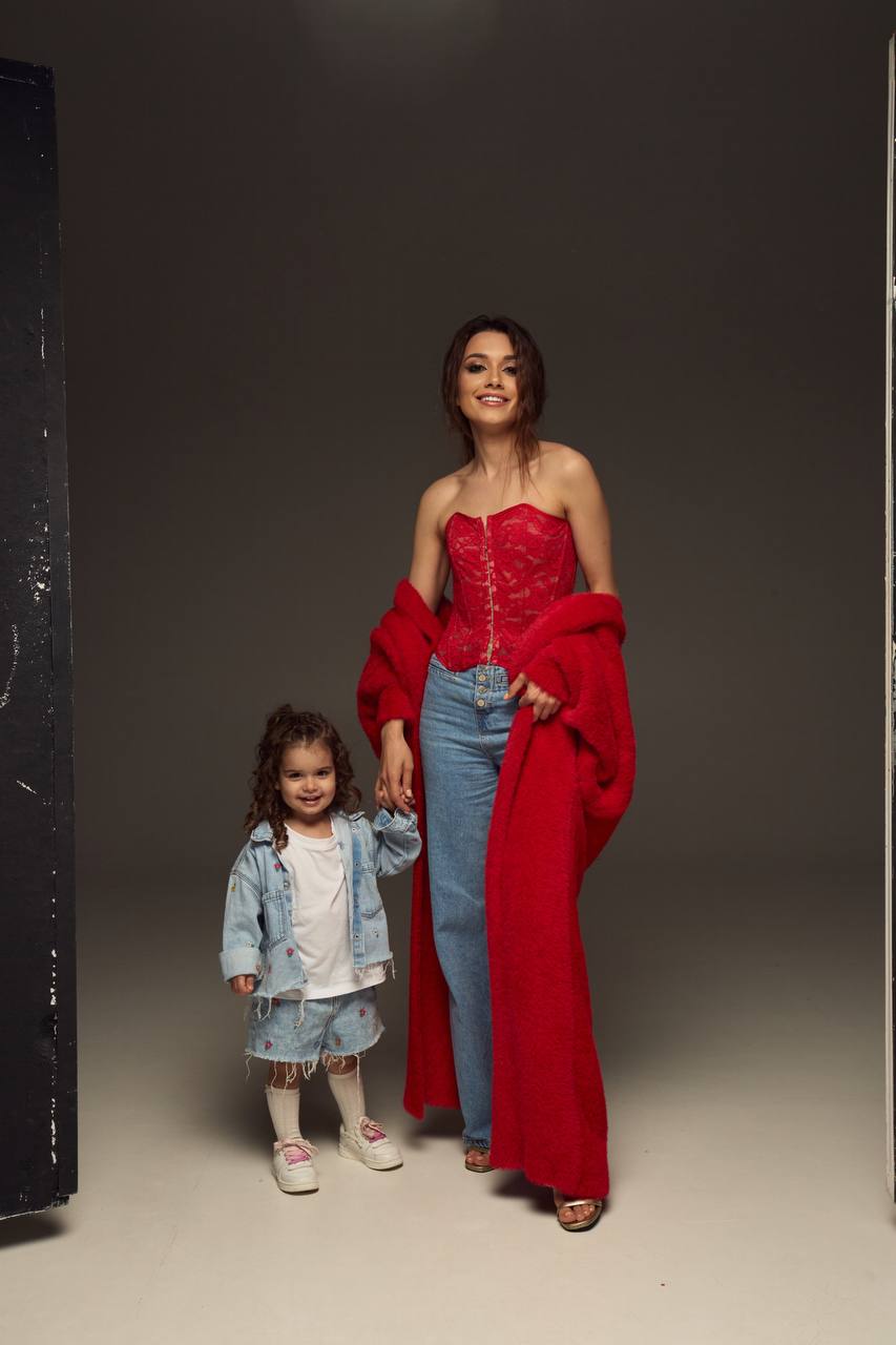 Liya Li дала інтерв’ю про сім’ю, депресію і нові пісні | РБК-Україна