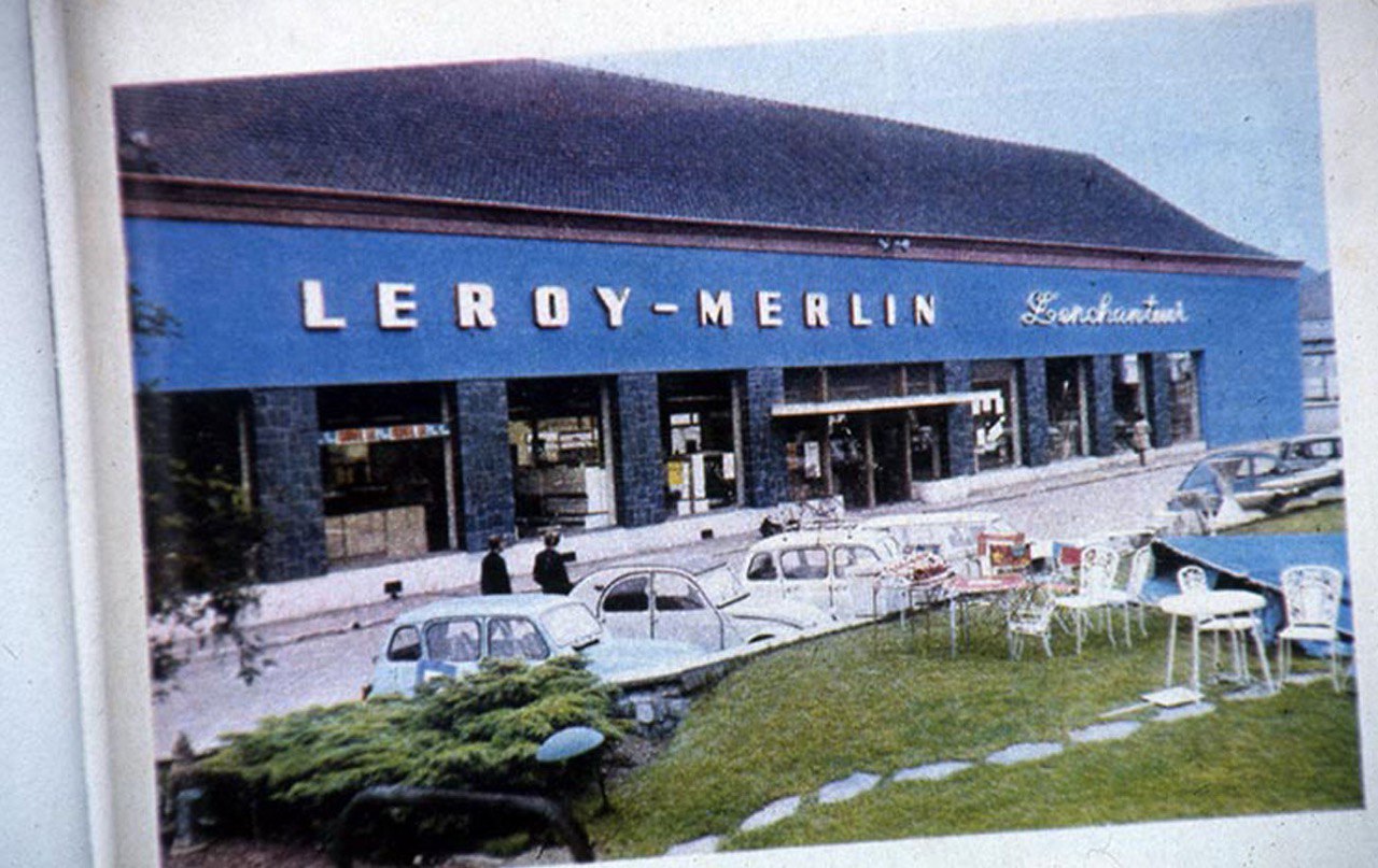 Від маленького магазину у французькій провінції до мережі гіпермаркетів ...