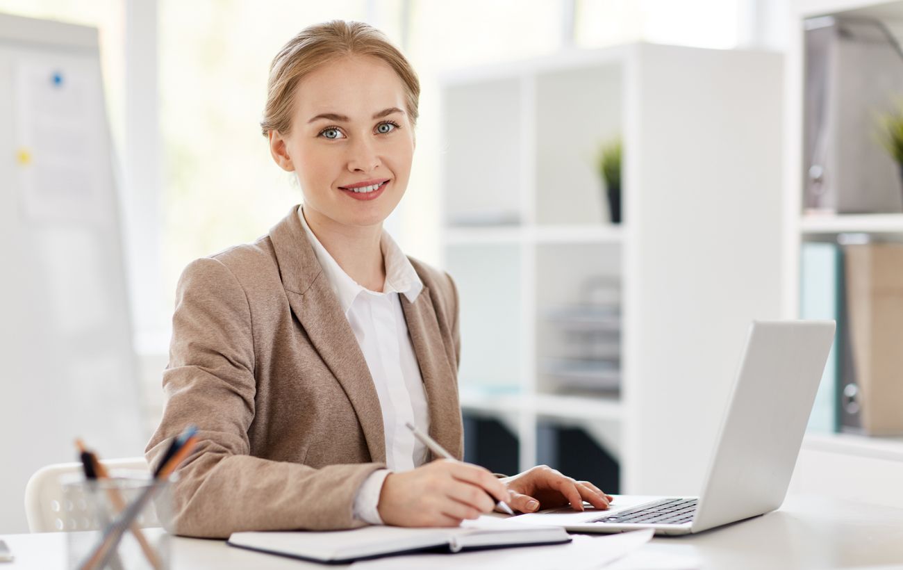 День бухгалтера в Украине 10 ноября – лучшие поздравления в СМС | РБК ...