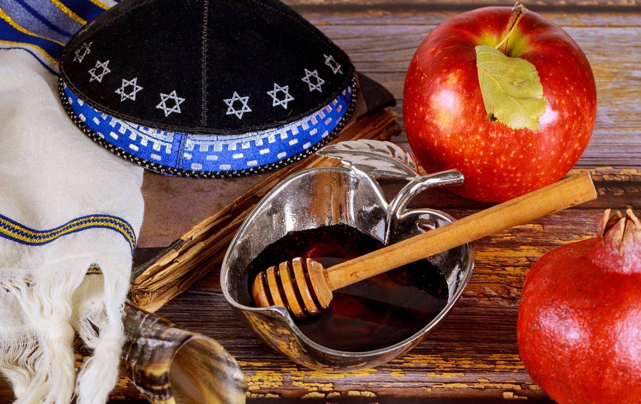 Рош ха-Шана 2025 - поздравления с Еврейским Новым годом на иврите и ...