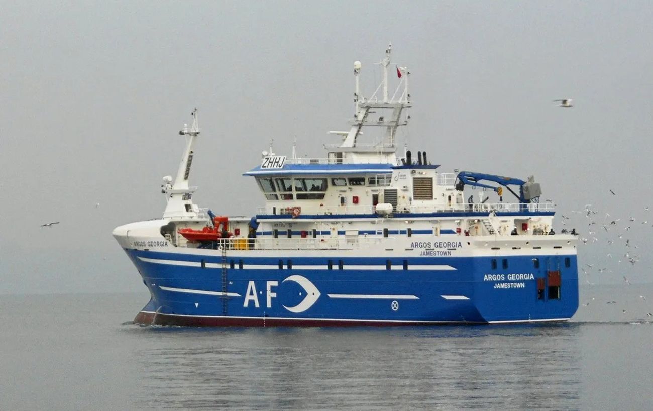 Корабель затонув біля Фолклендських островів, є загиблі серед екіпажу ...